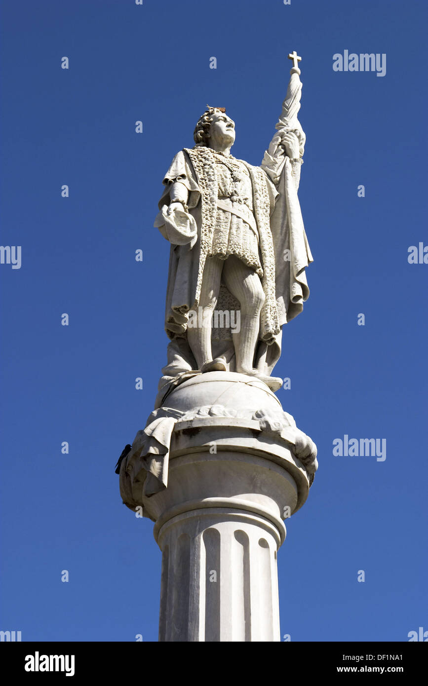 Columbus statue san juan hi-res stock photography and images - Alamy