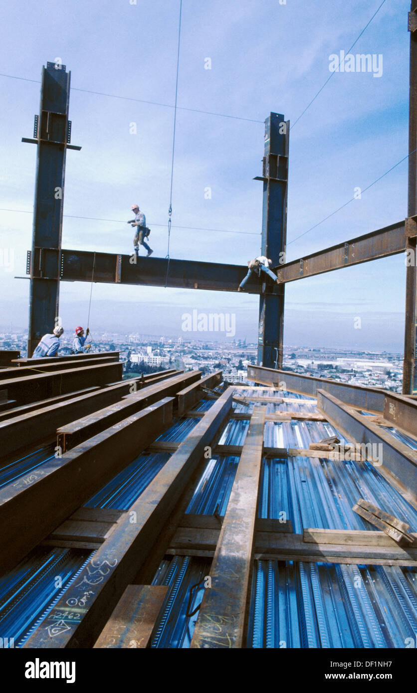 Structural balance hi-res stock photography and images - Alamy