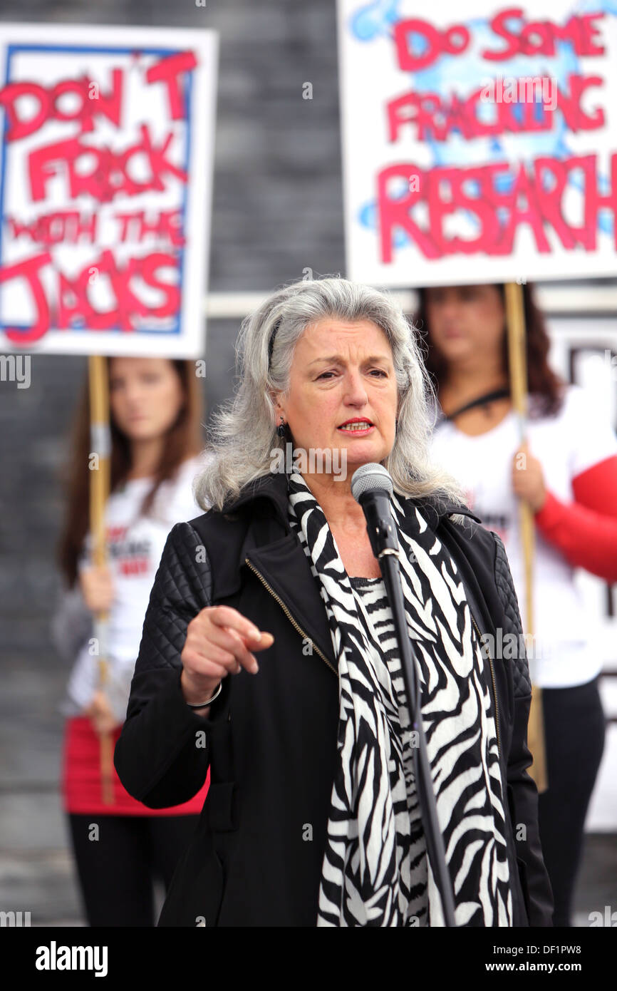Pippa Bartolotti (Leader of the Wales green party) addresses the crowd ...