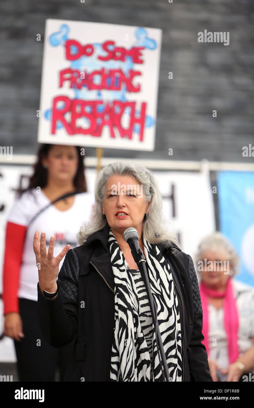 Pippa Bartolotti (Leader of the Wales green party) addresses the crowd ...