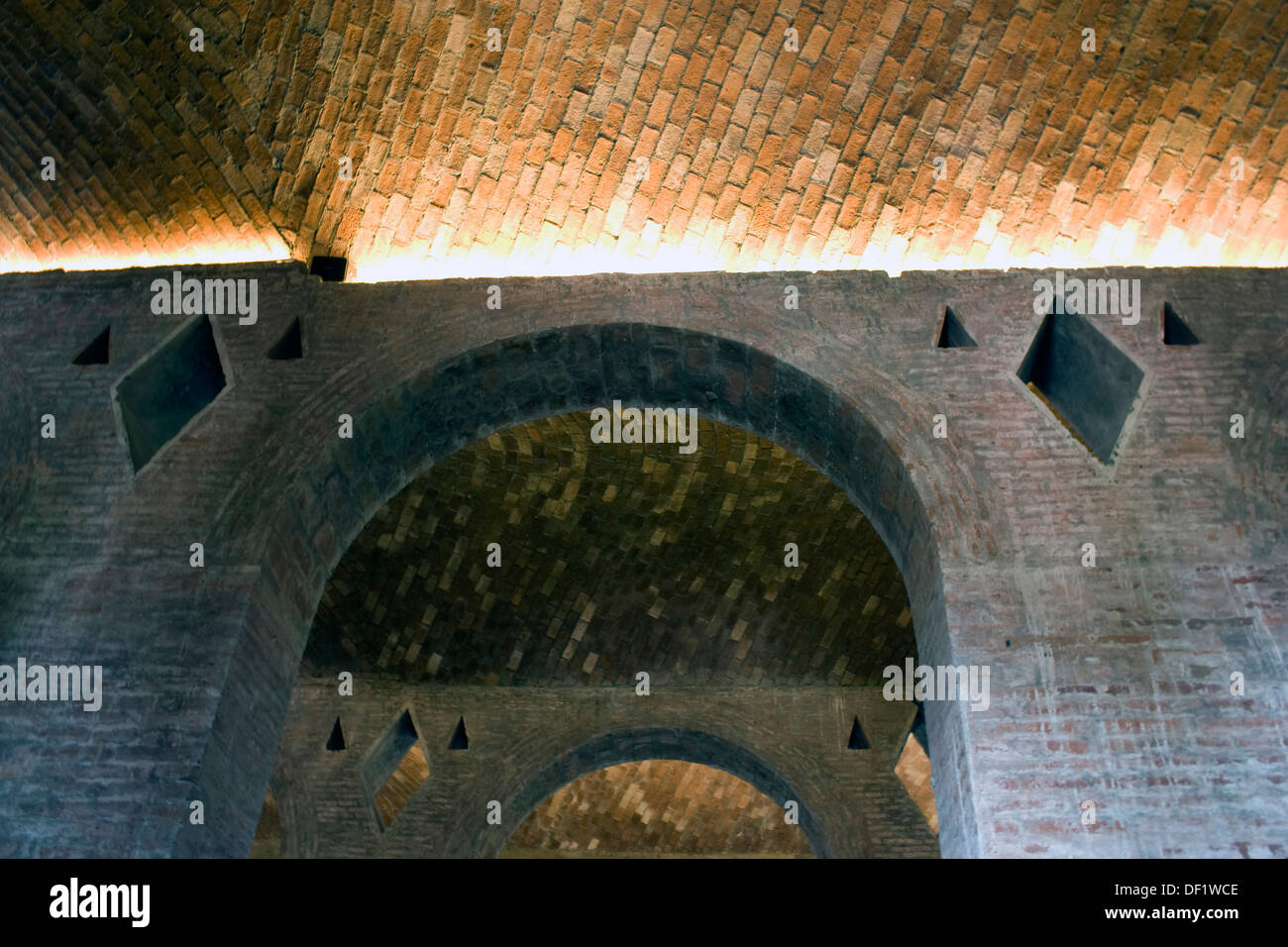 Brick vaulted hi-res stock photography and images - Alamy