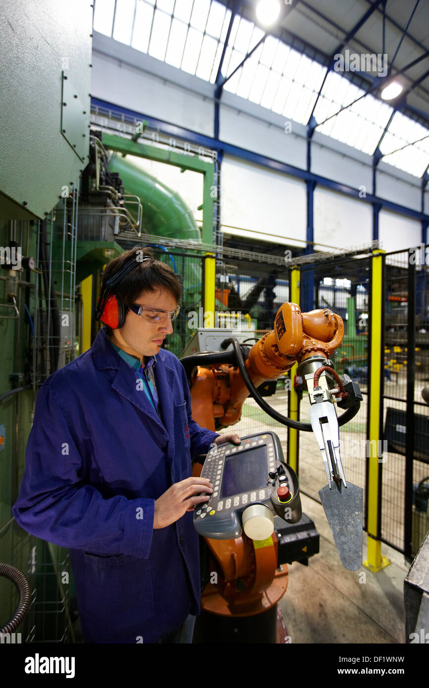 Forging tools hi-res stock photography and images - Alamy