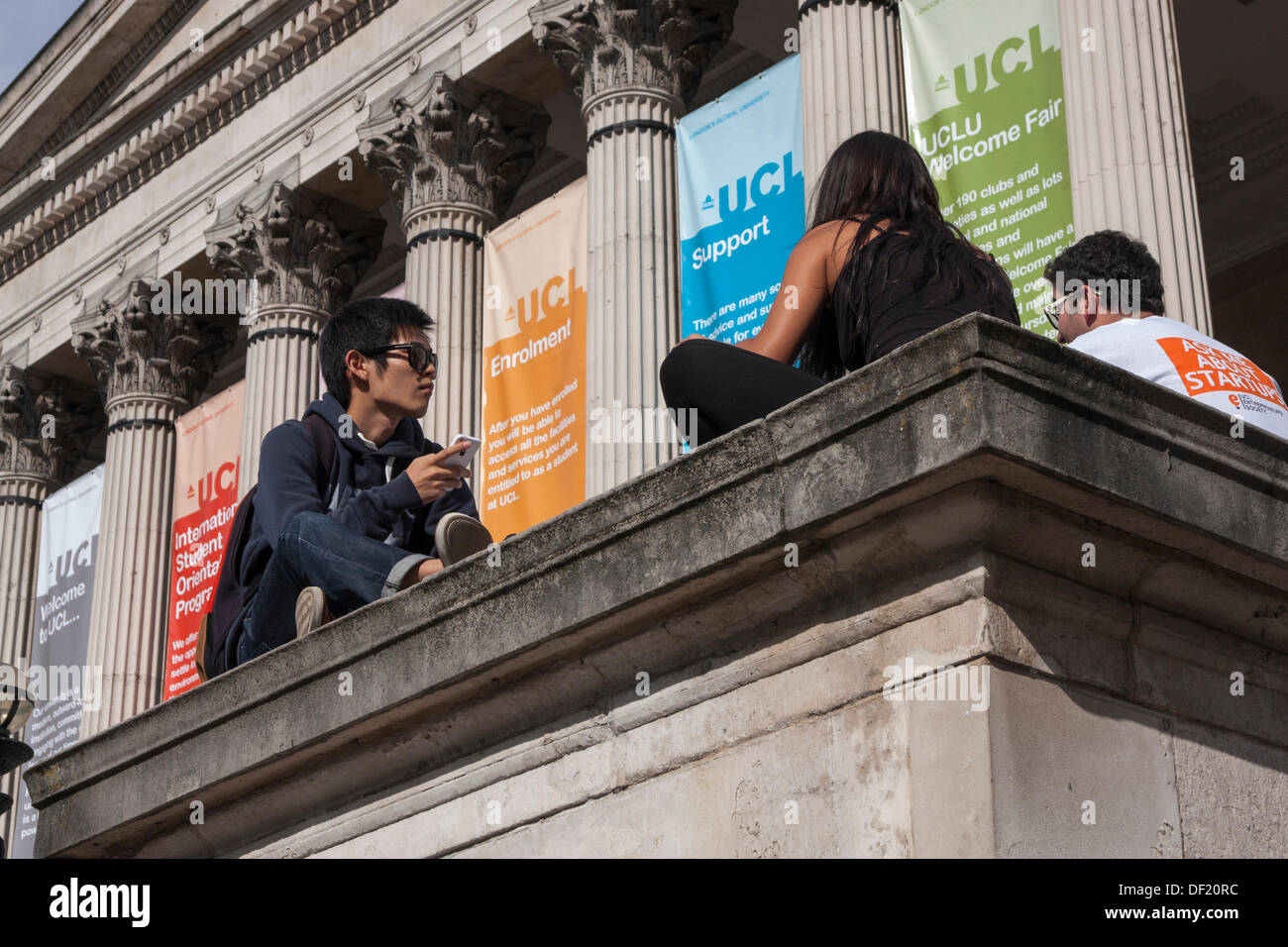 London university students hi-res stock photography and images - Alamy