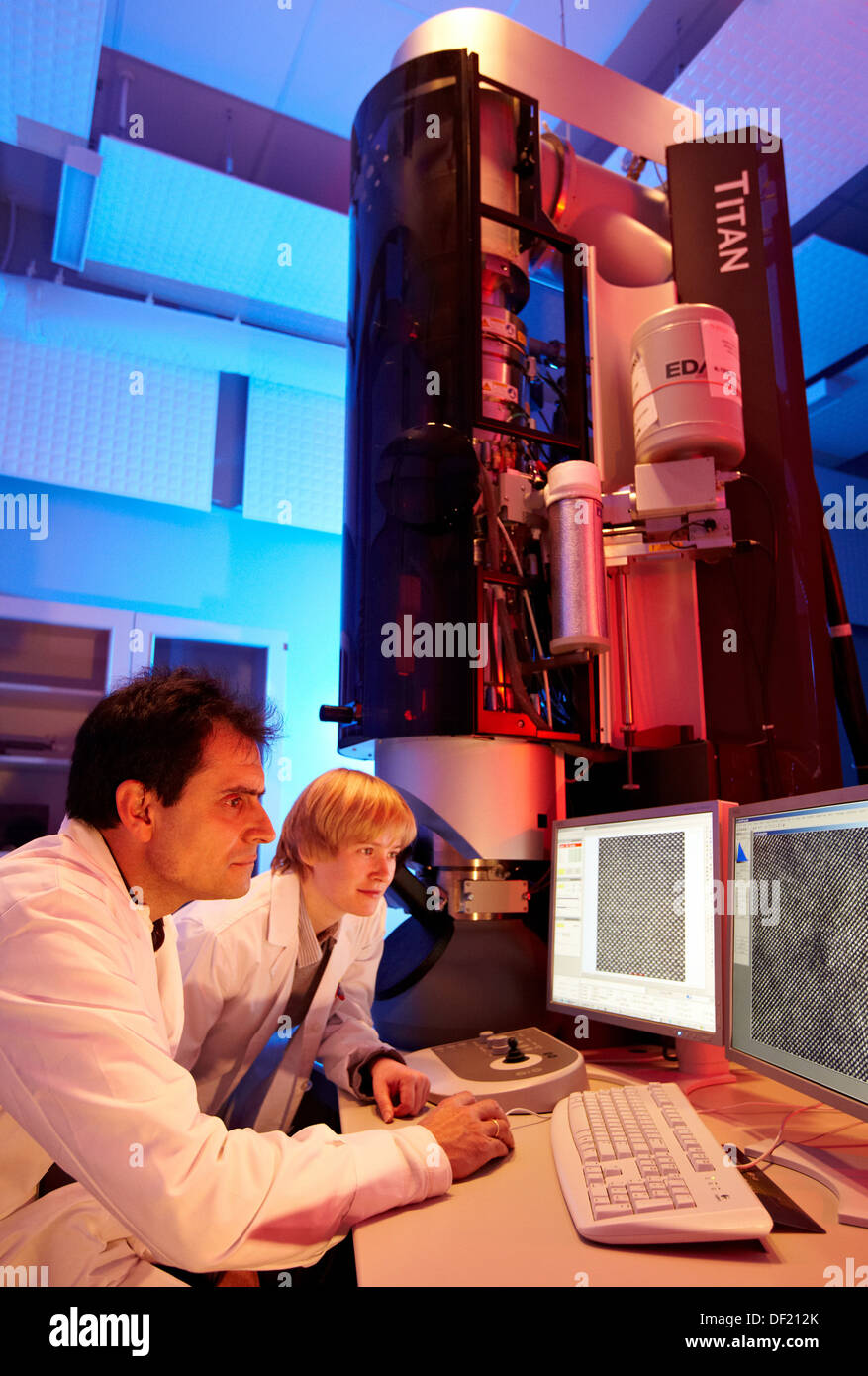 High resolution transmission electron microscopy hi-res stock photography and images - Alamy