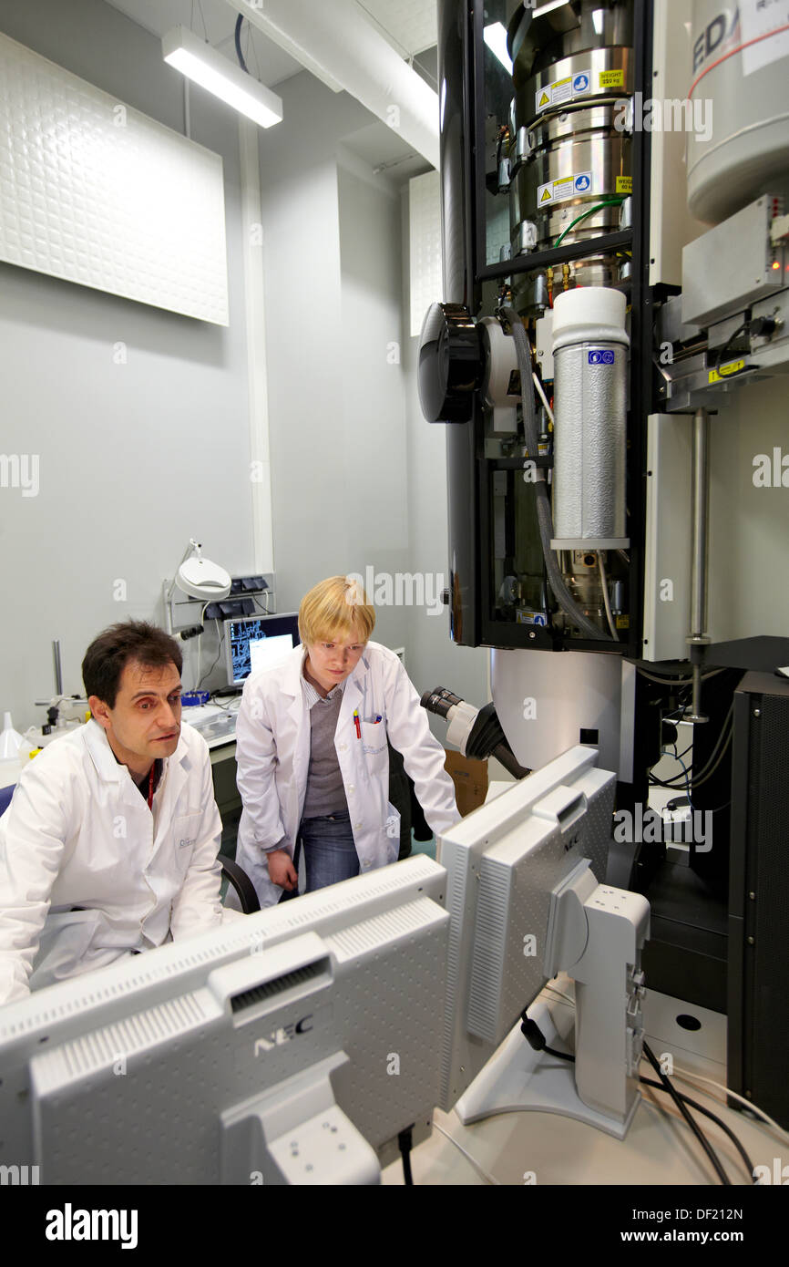 Materials characterization hi-res stock photography and images - Alamy