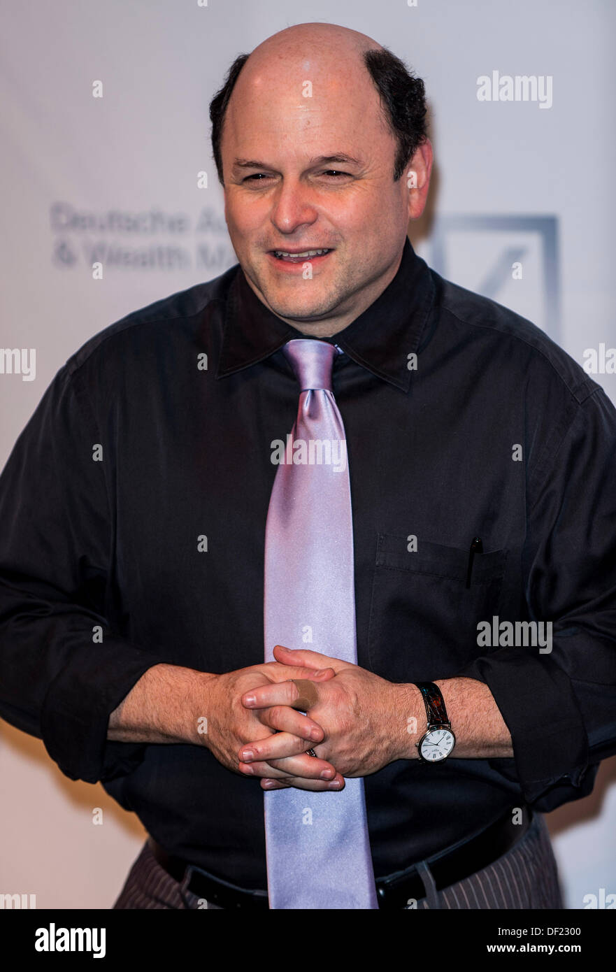 Santa Monica, CA, USA. 25th Sep, 2013. JASON ALEXANDER arrives for the ...