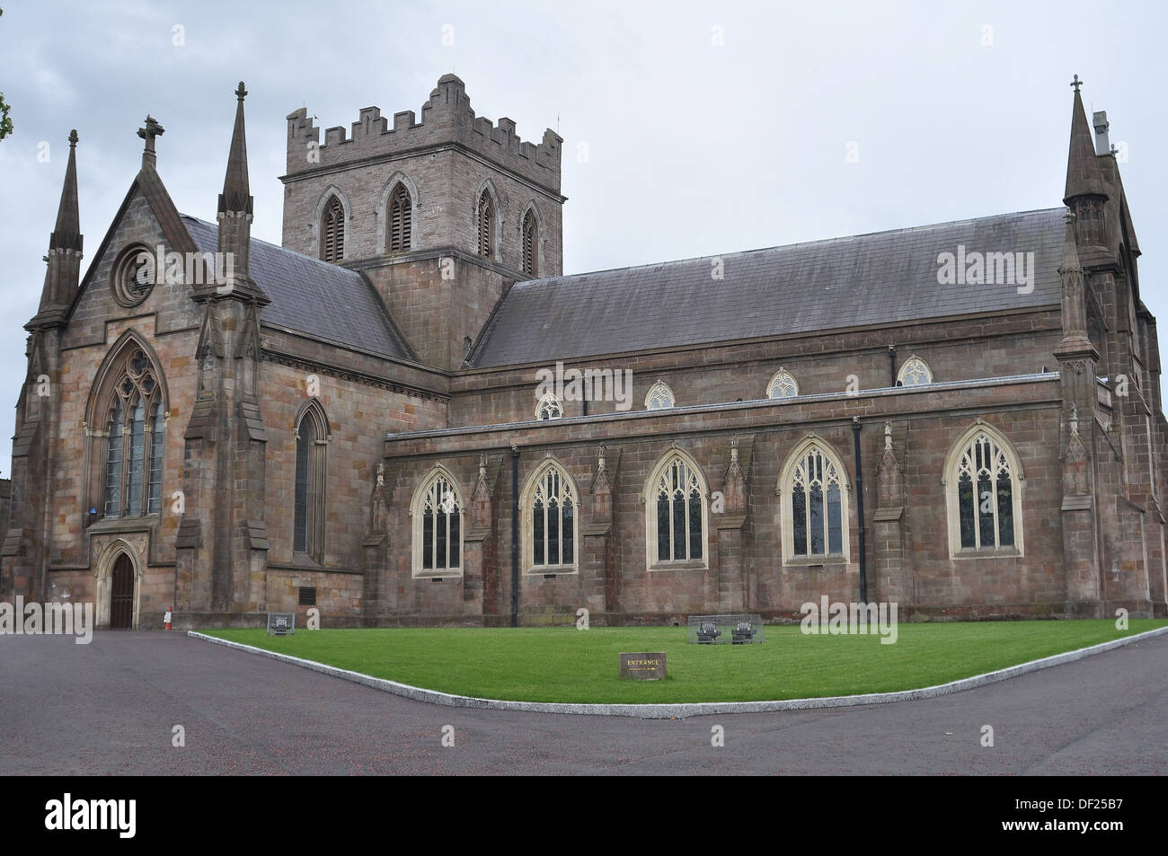St patrick’s cathedral armagh hi-res stock photography and images - Alamy