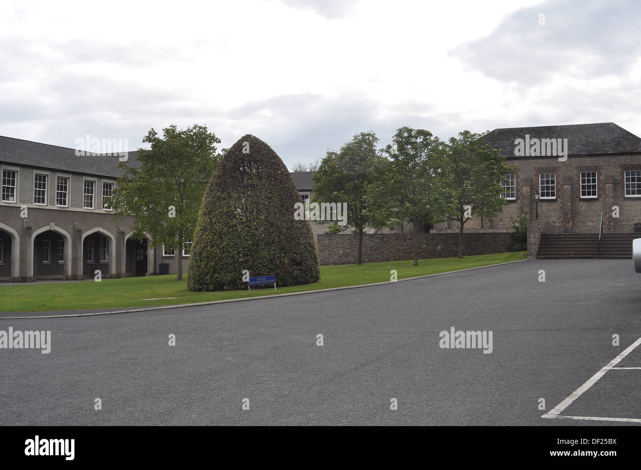 Royal School Armagh. Armagh Co.Armagh 26 September 2013 CREDIT ...