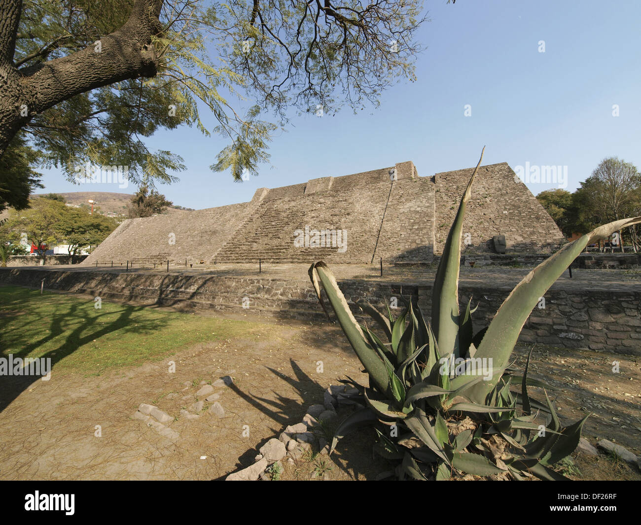 Pyramid of tenayuca hi-res stock photography and images - Alamy