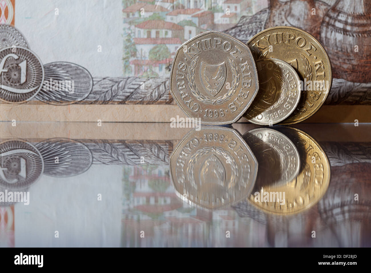 Old banknotes and coins of Cyprus Stock Photo - Alamy