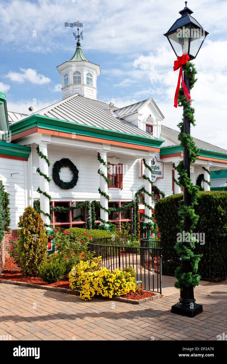 Grand village shops branson missouri hi-res stock photography and ...