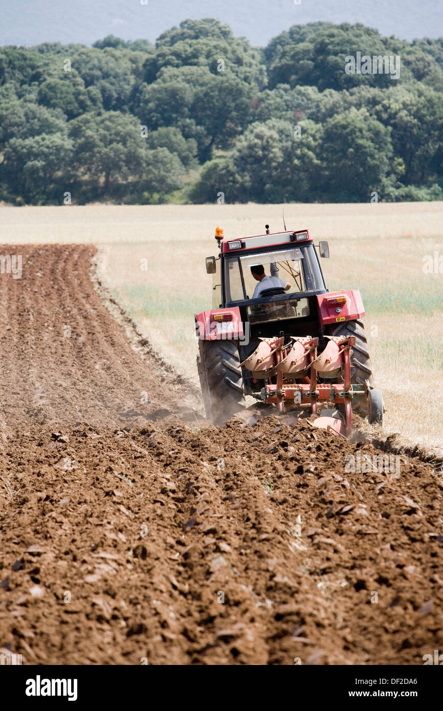 Ploughing the land hi-res stock photography and images - Alamy
