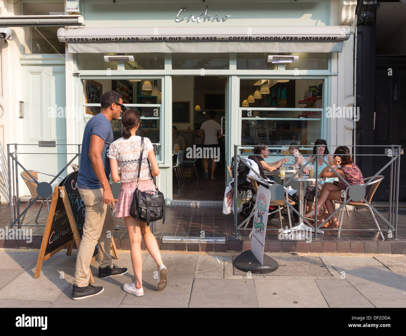 Primrose hill cafe hi-res stock photography and images - Alamy
