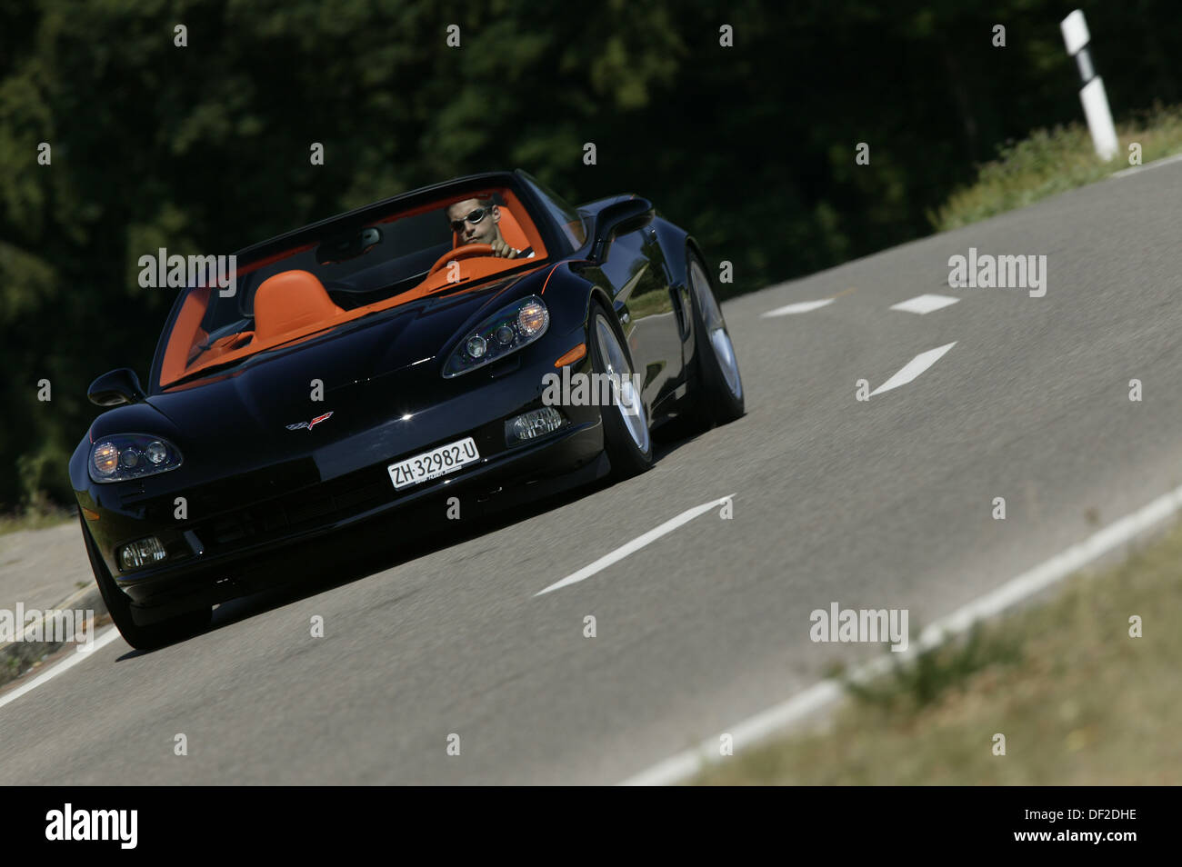 Corvette c6 convertible hi-res stock photography and images - Alamy