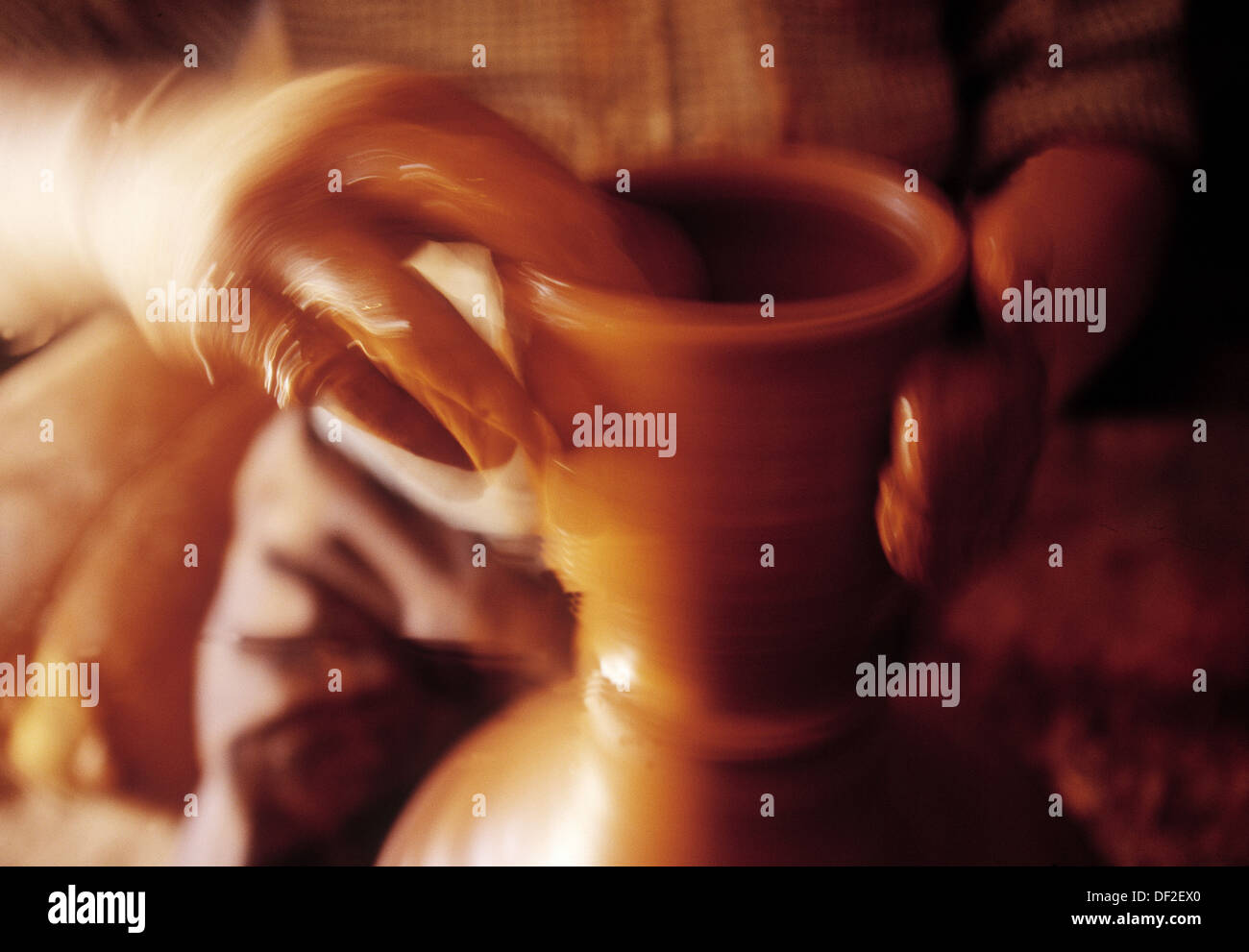 Old fashioned pottery hi-res stock photography and images - Alamy