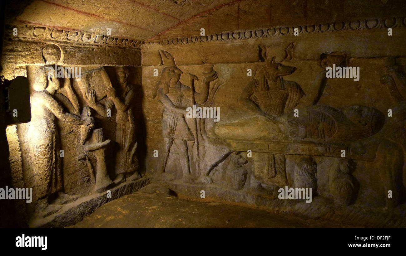 Catacombs alexandria hi-res stock photography and images - Alamy