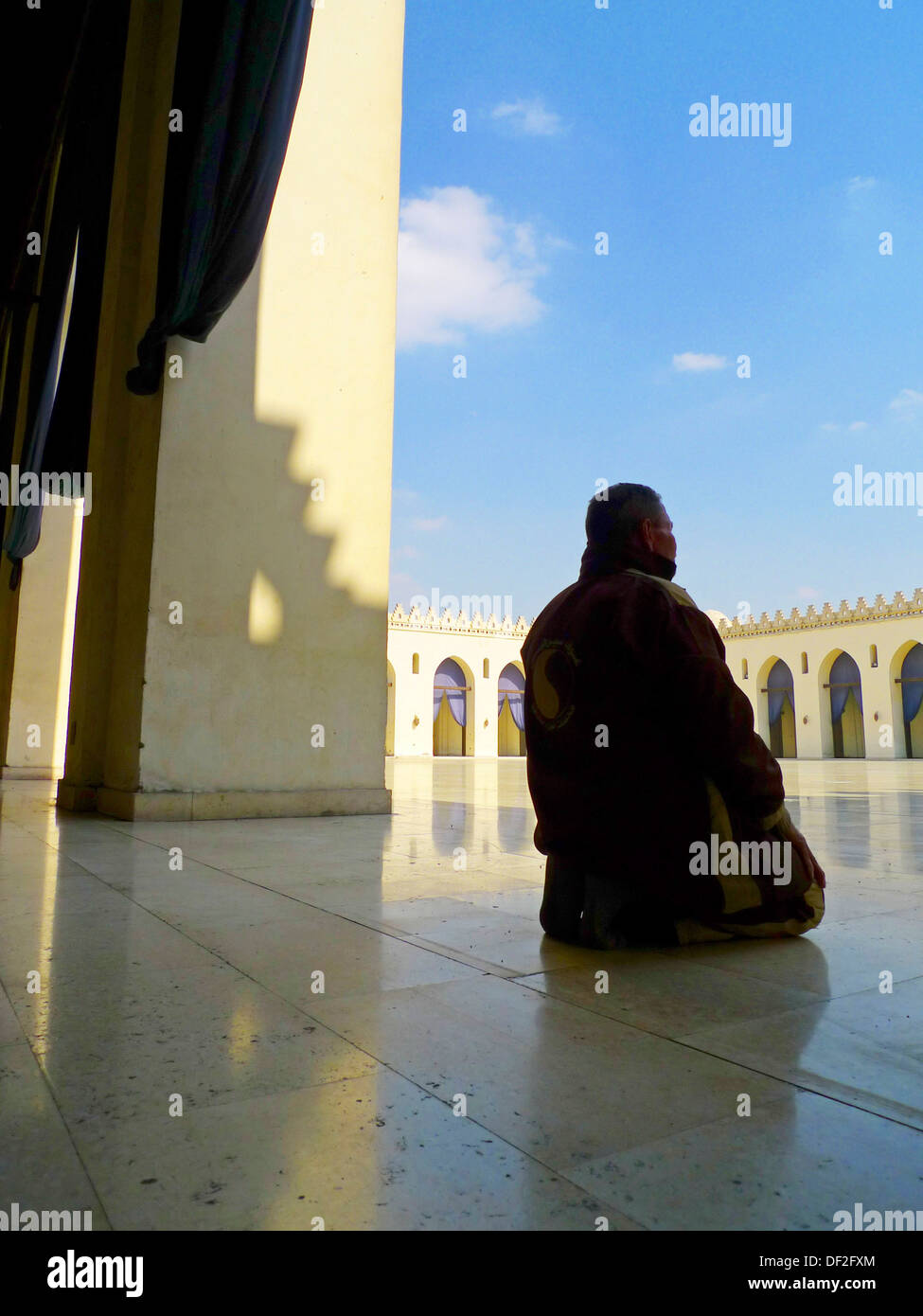 Crusader praying High Resolution Stock Photography and Images - Alamy