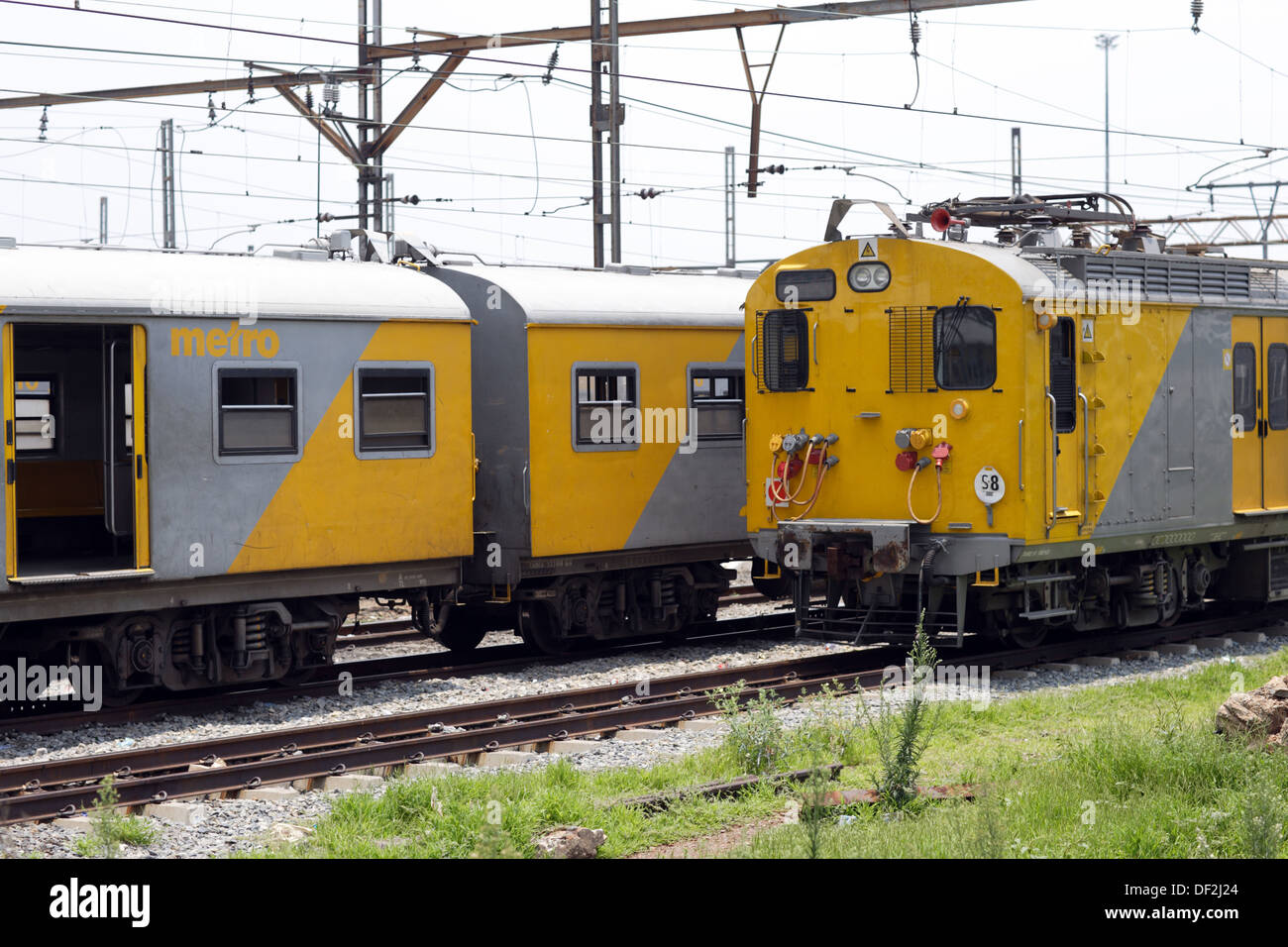 Electric and non electric cars hi-res stock photography and images - Alamy