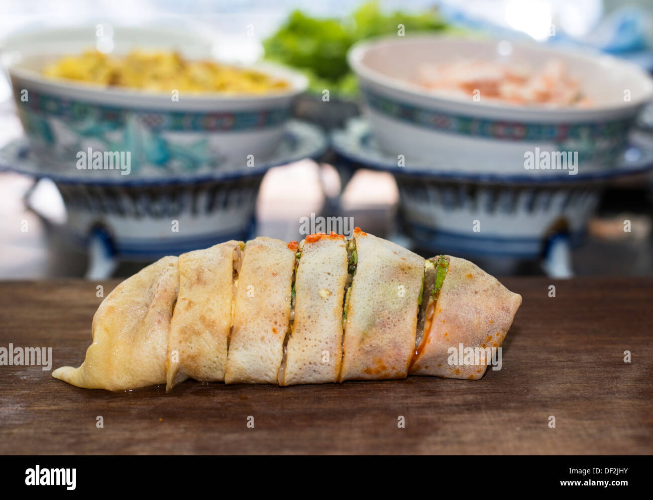 Singapore street food hi-res stock photography and images - Alamy