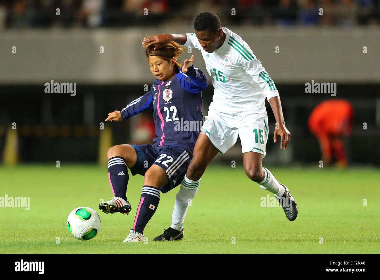 Chiba, Japan. 26th Sep, 2013. (L to R) Mina Tanaka (JPN), Osinachi Ohale (NGR), September 26 ...