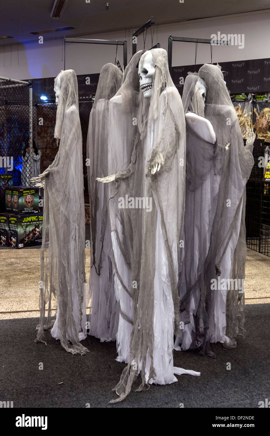 Spooky life-size ghosts and skeletons Halloween holiday decorations ...