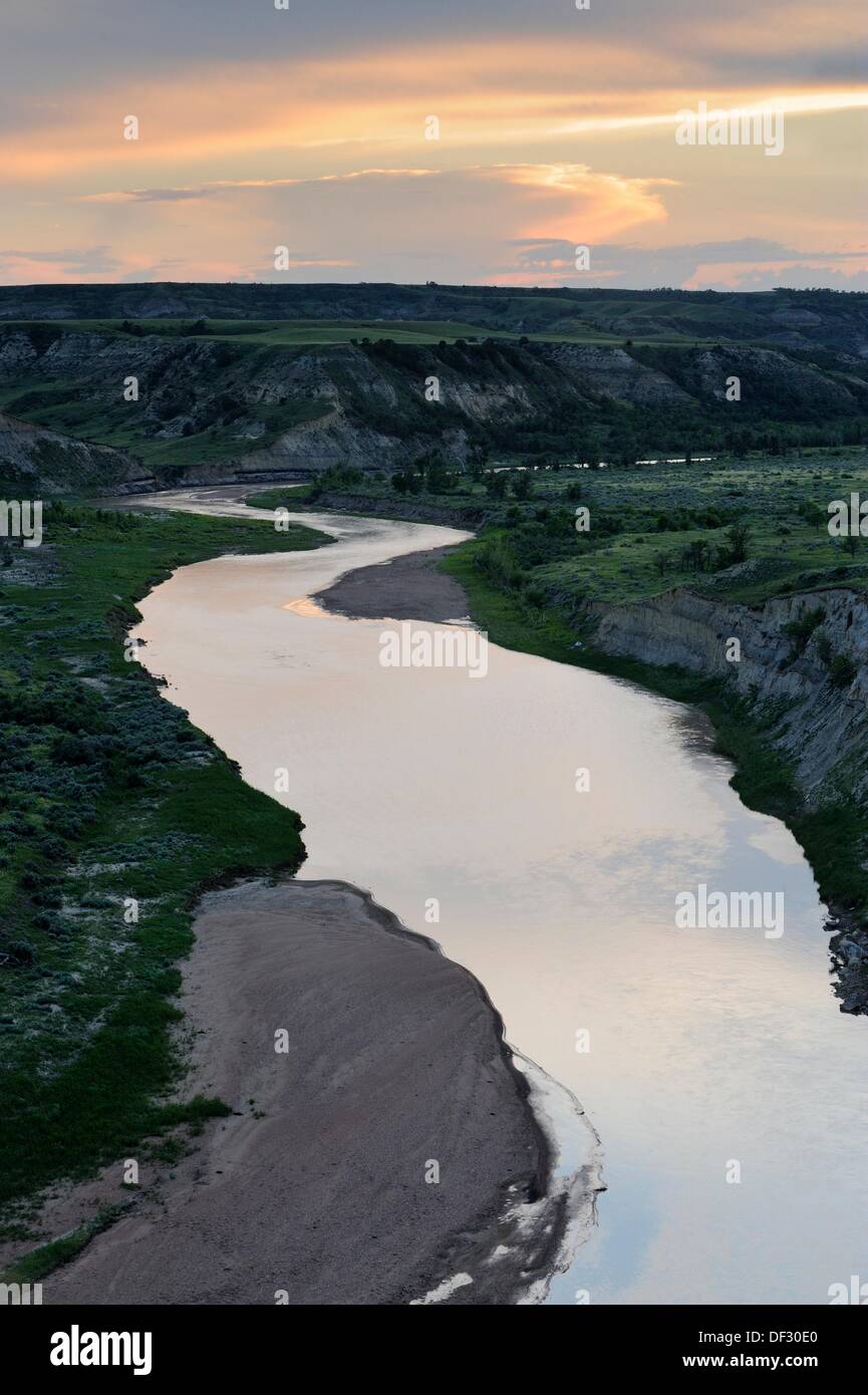 Missouri river valley canyon hi-res stock photography and images - Alamy