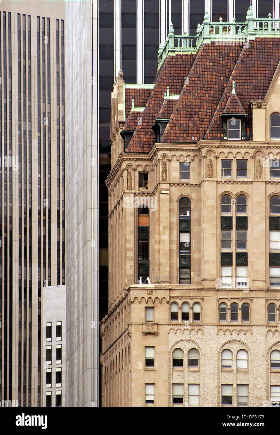 Hunter dulin building hi-res stock photography and images - Alamy