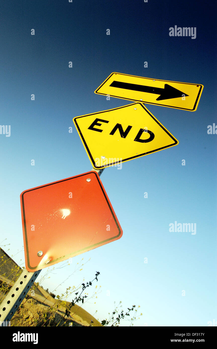 End of the arrow hi-res stock photography and images - Alamy