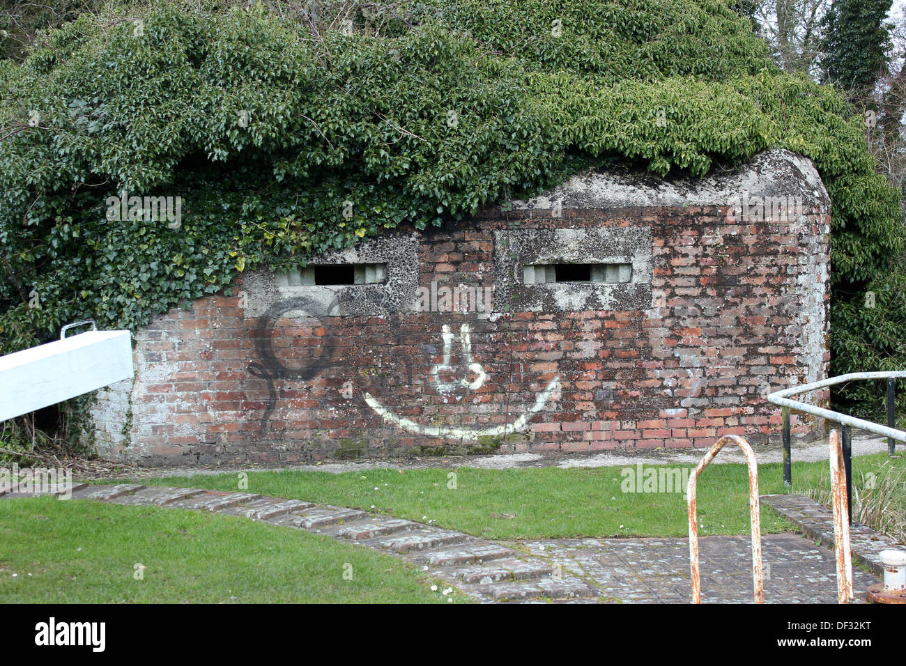 Happy Pill Box Stock Photo - Alamy
