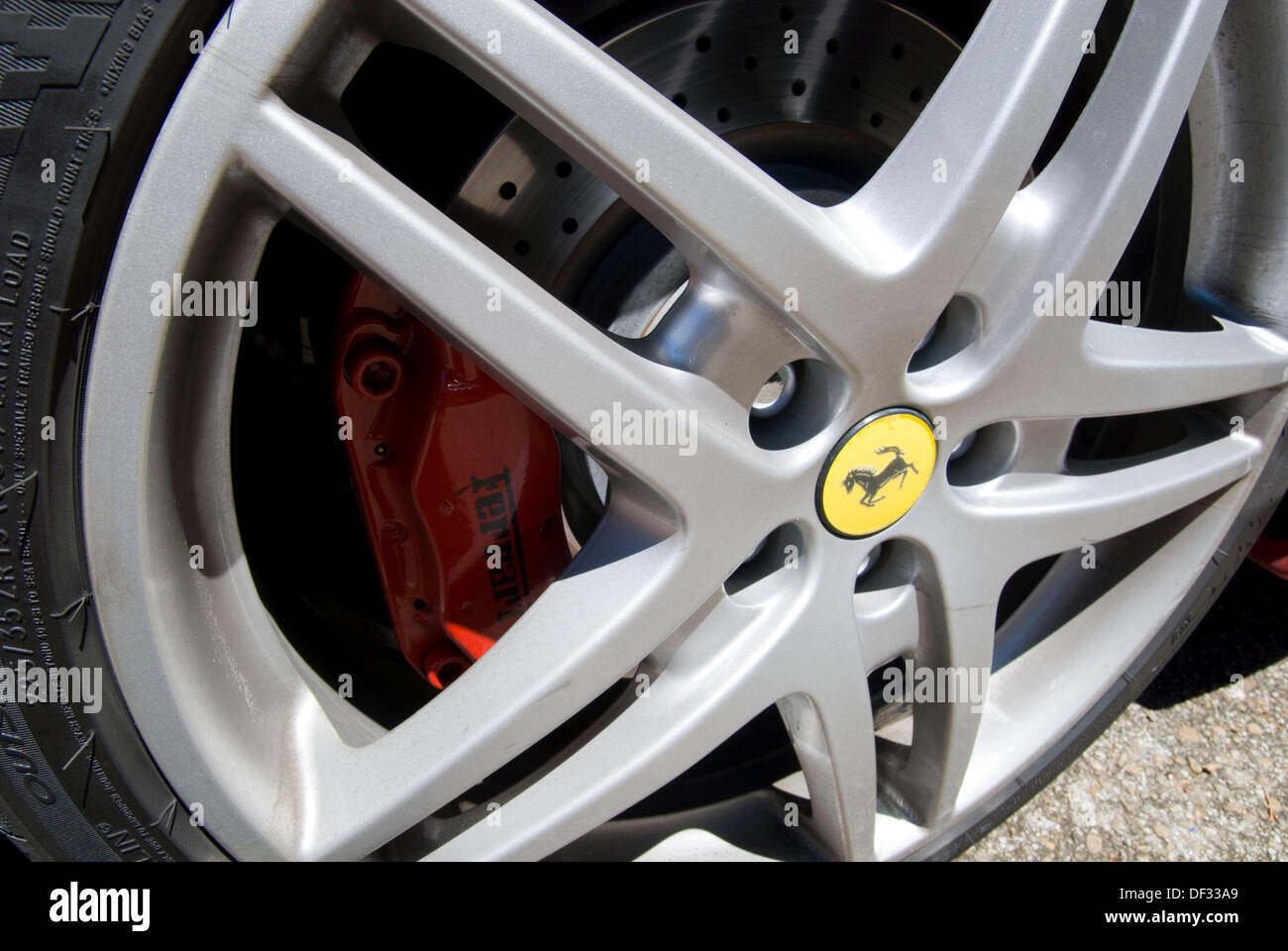 Ferrari wheel brake hi-res stock photography and images - Alamy