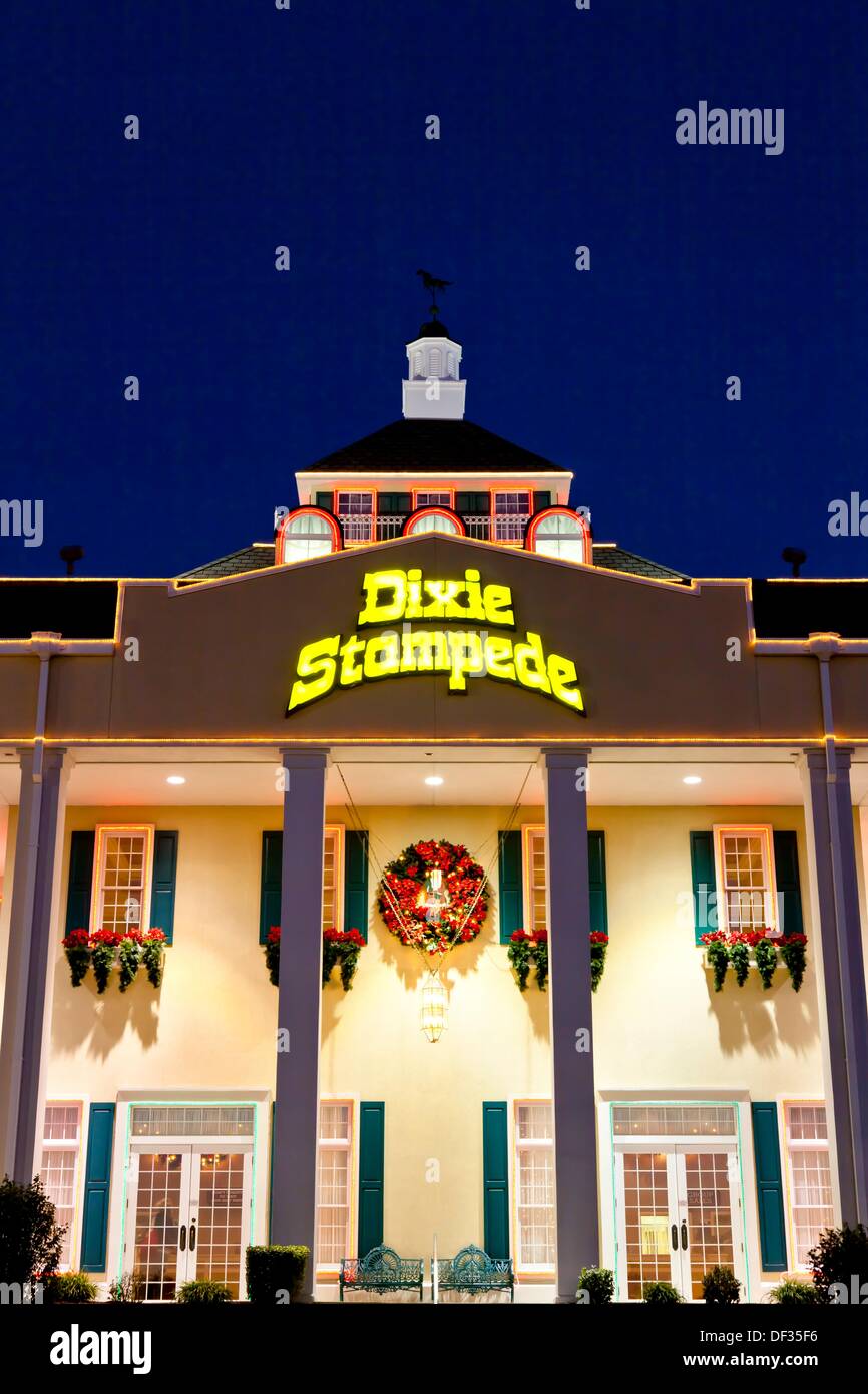 Dolly parton dixie stampede hi-res stock photography and images - Alamy
