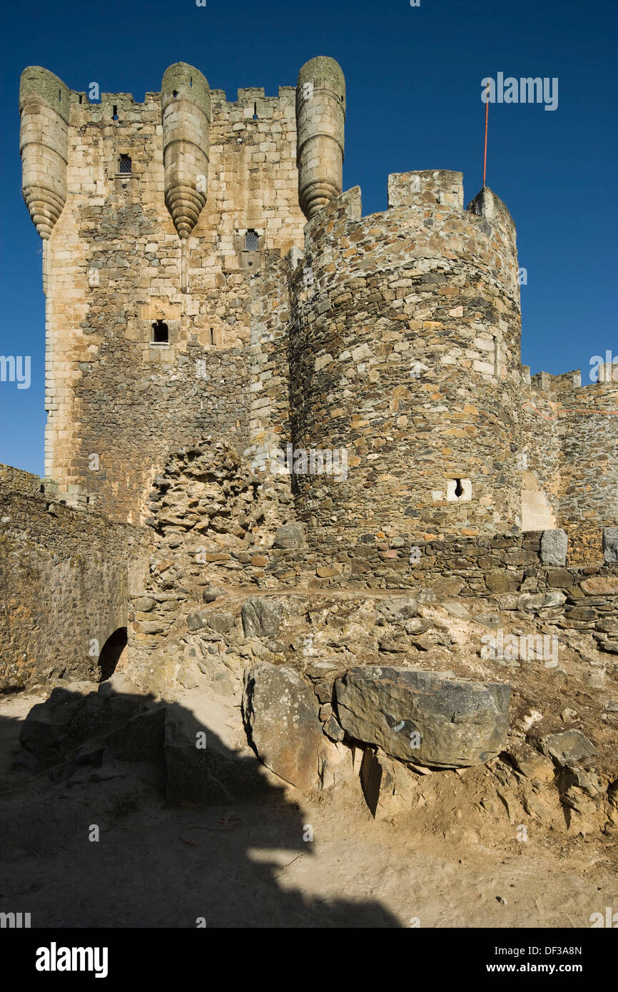 Monleon hi-res stock photography and images - Alamy