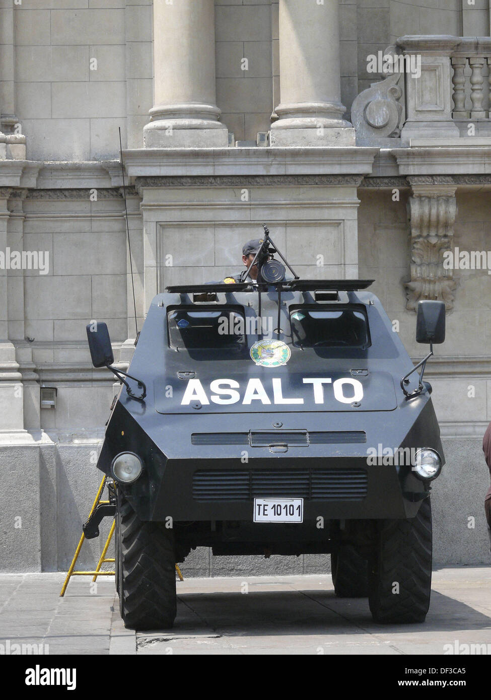 Anti riot vehicle hi-res stock photography and images - Alamy