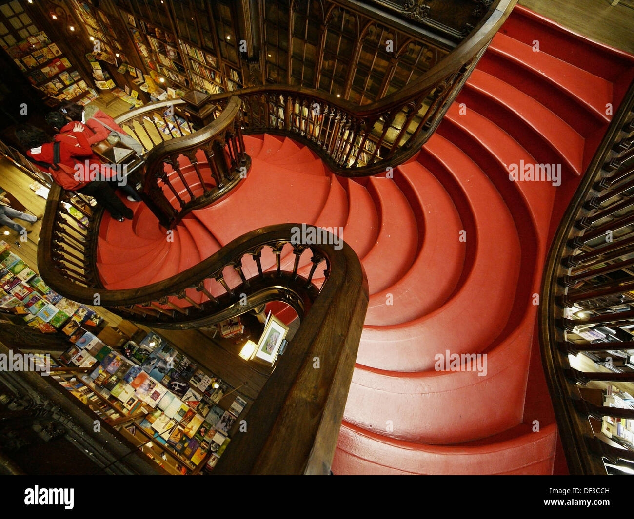 Lello e irmao bookshop hi-res stock photography and images - Alamy