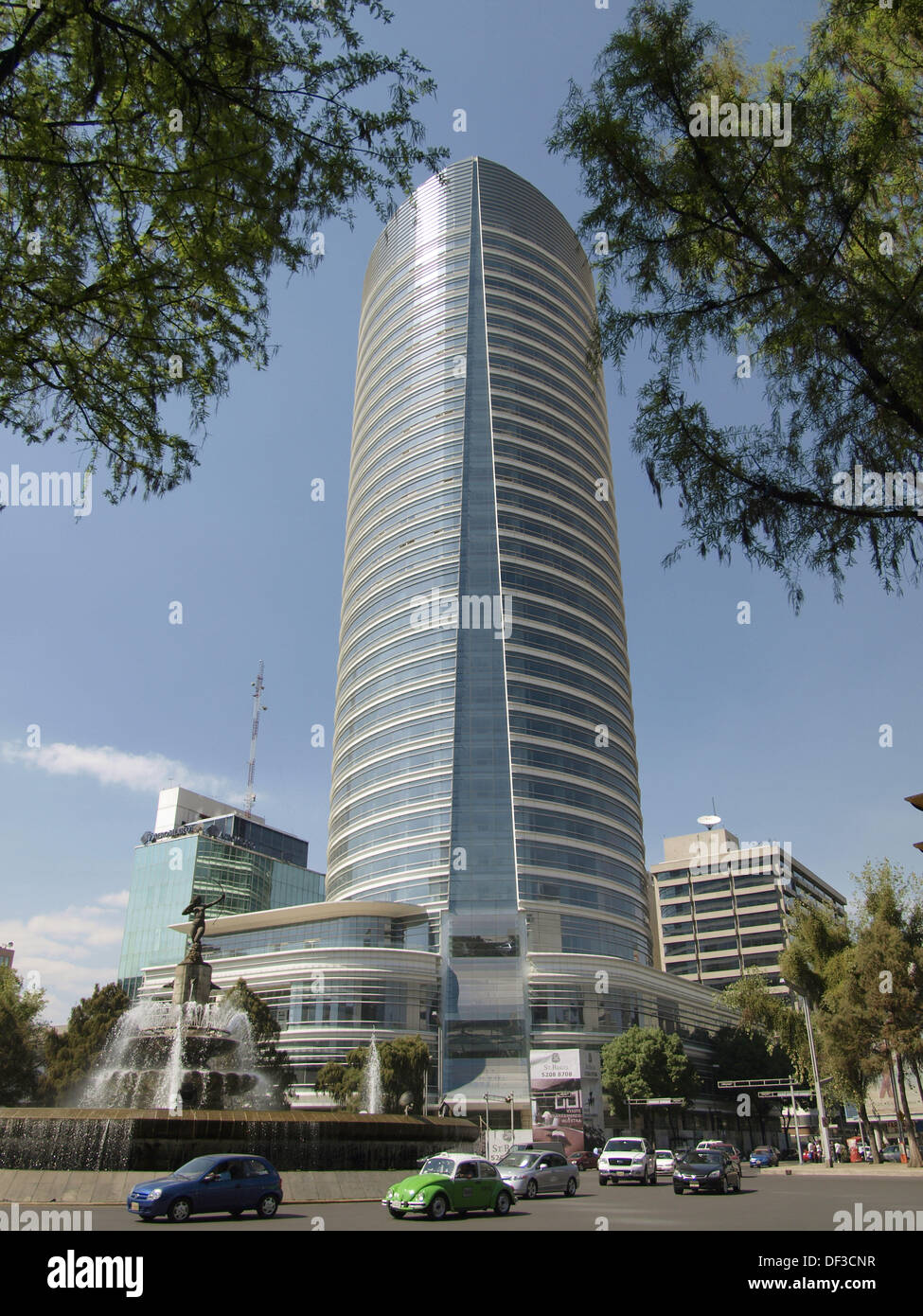 Regis Tower. Paseo de la Reforma. Ciudad de México Stock Photo - Alamy