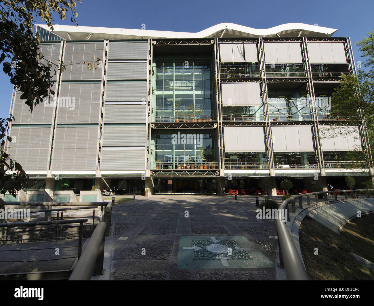 World of engineering hi-res stock photography and images - Alamy