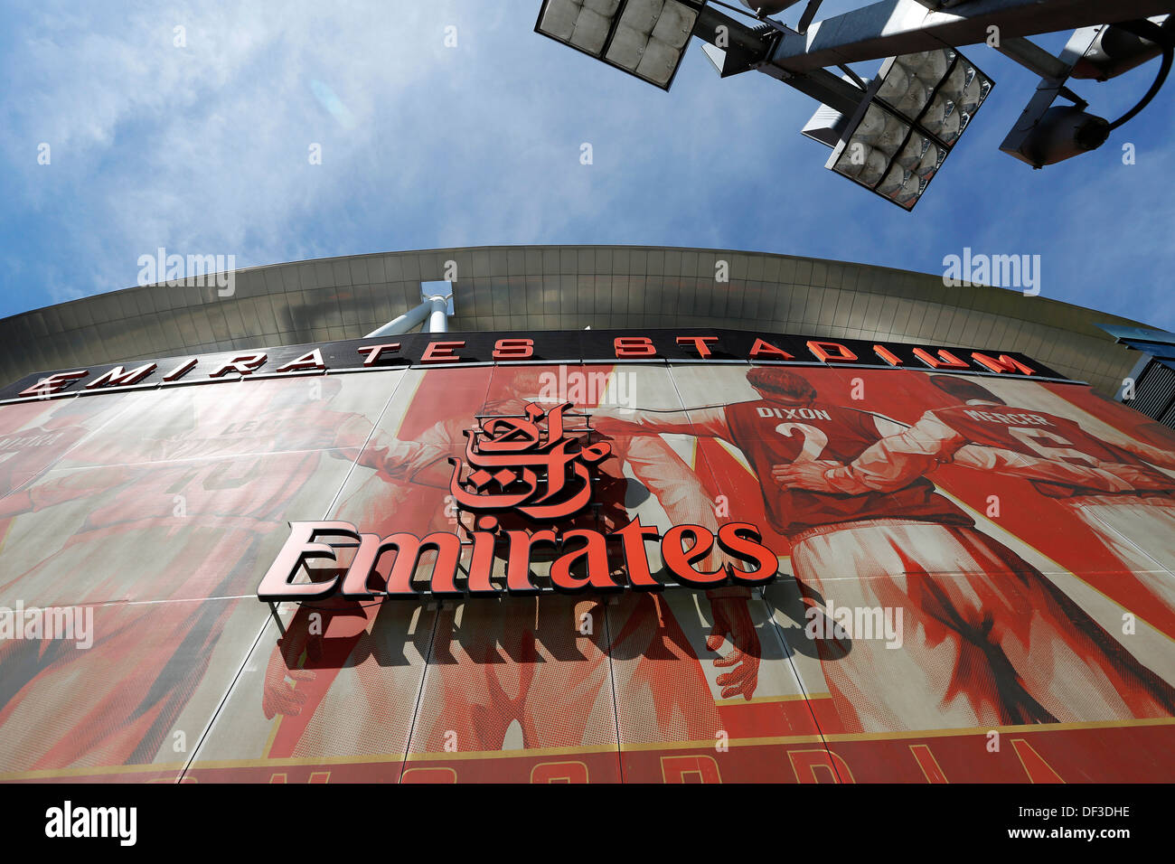 Emirate stadium arsenal hi-res stock photography and images - Alamy