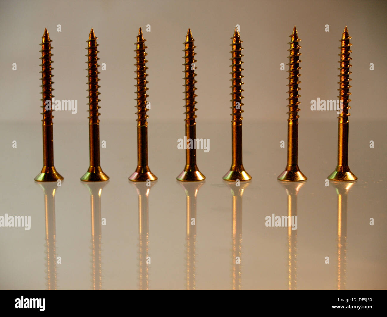 Wood screws hi-res stock photography and images - Alamy