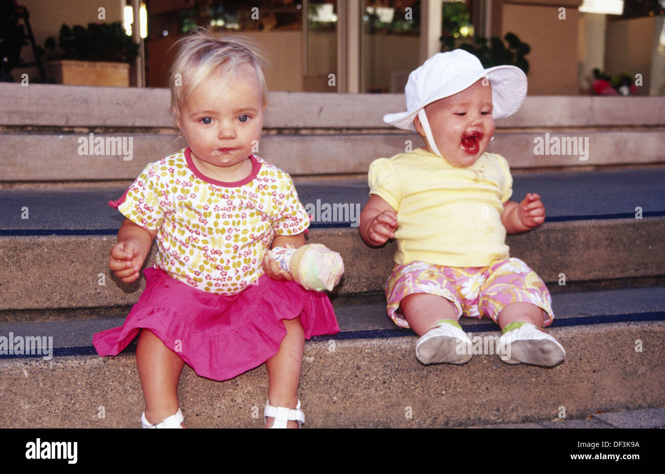 Child crying ice cream hi-res stock photography and images - Alamy
