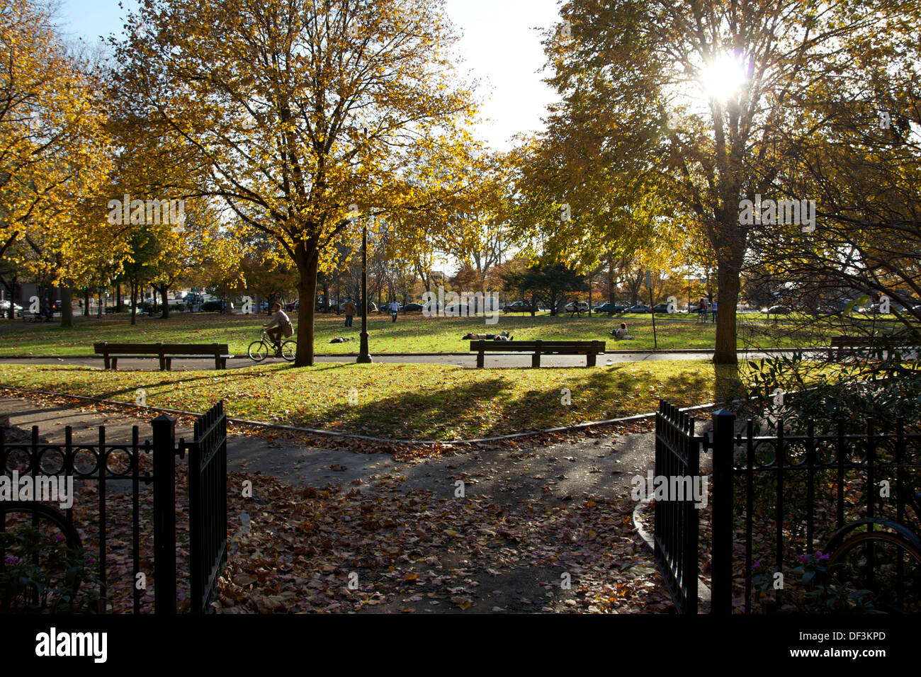 John Fitzgerald Kennedy park behind the Harvard Kennedy School of ...