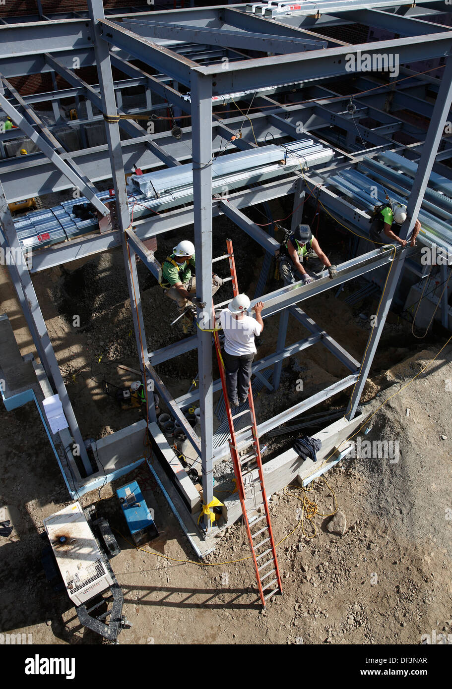 Girder construction hi-res stock photography and images - Alamy