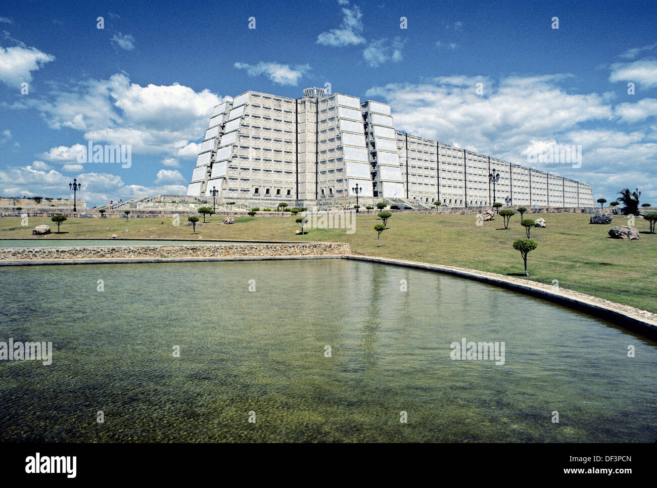 Faro de colon hi-res stock photography and images - Alamy