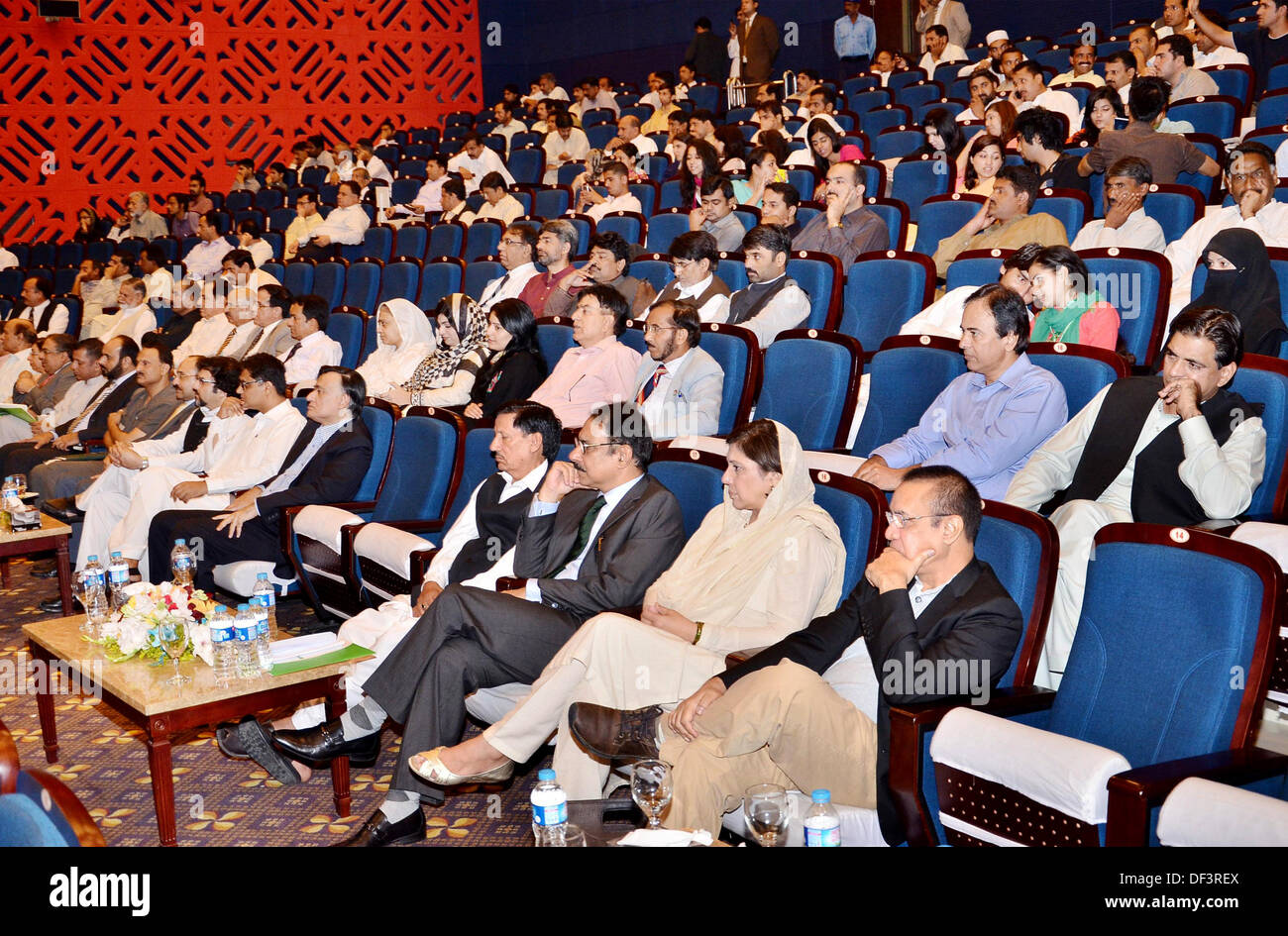 Federal Minister For Information, Broadcasting And National Heritage ...