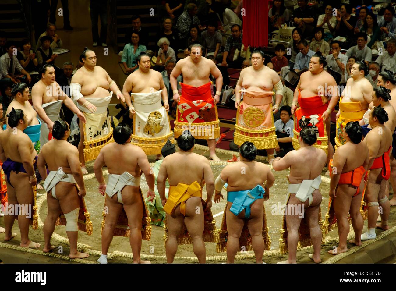 The dohyo iri ceremony hi-res stock photography and images - Alamy