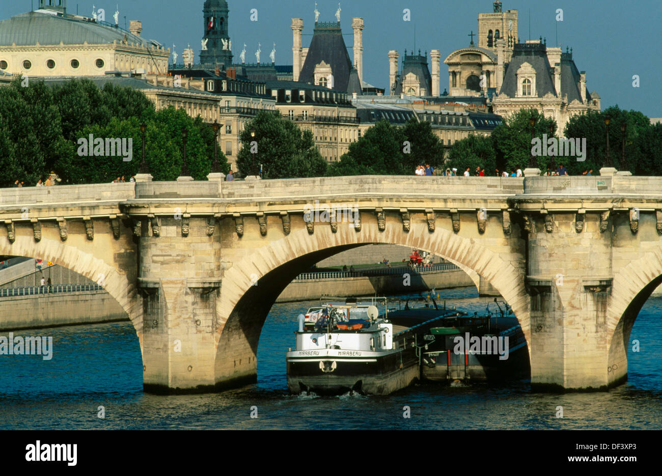 Bridge of pont neuf hi-res stock photography and images - Alamy