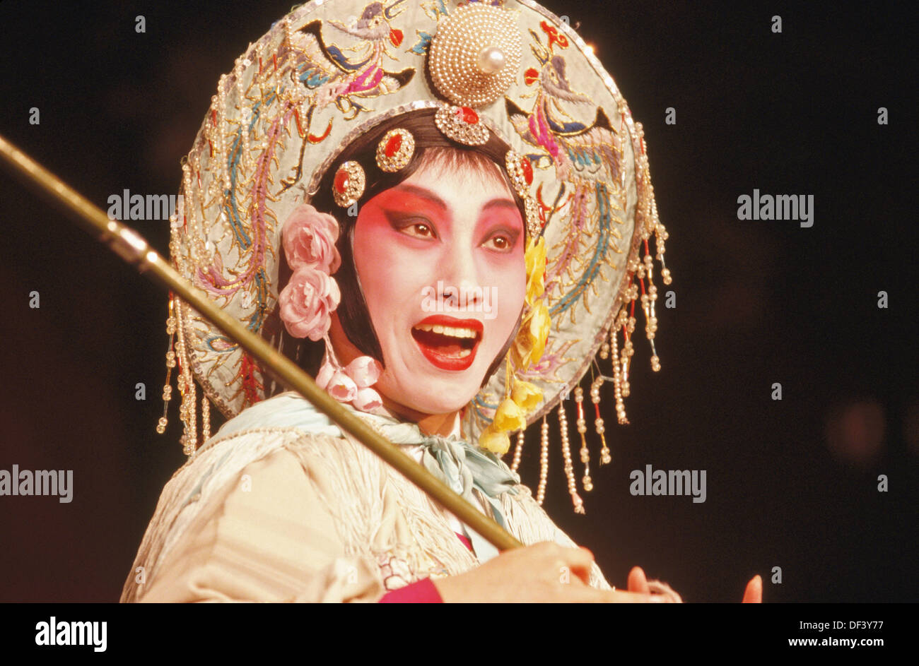 Portrait of beijing opera hi-res stock photography and images - Alamy
