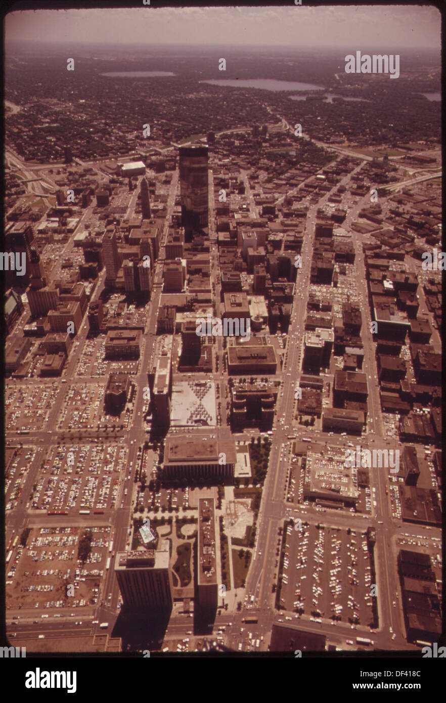 Downtown minneapolis aerial view hi-res stock photography and images ...