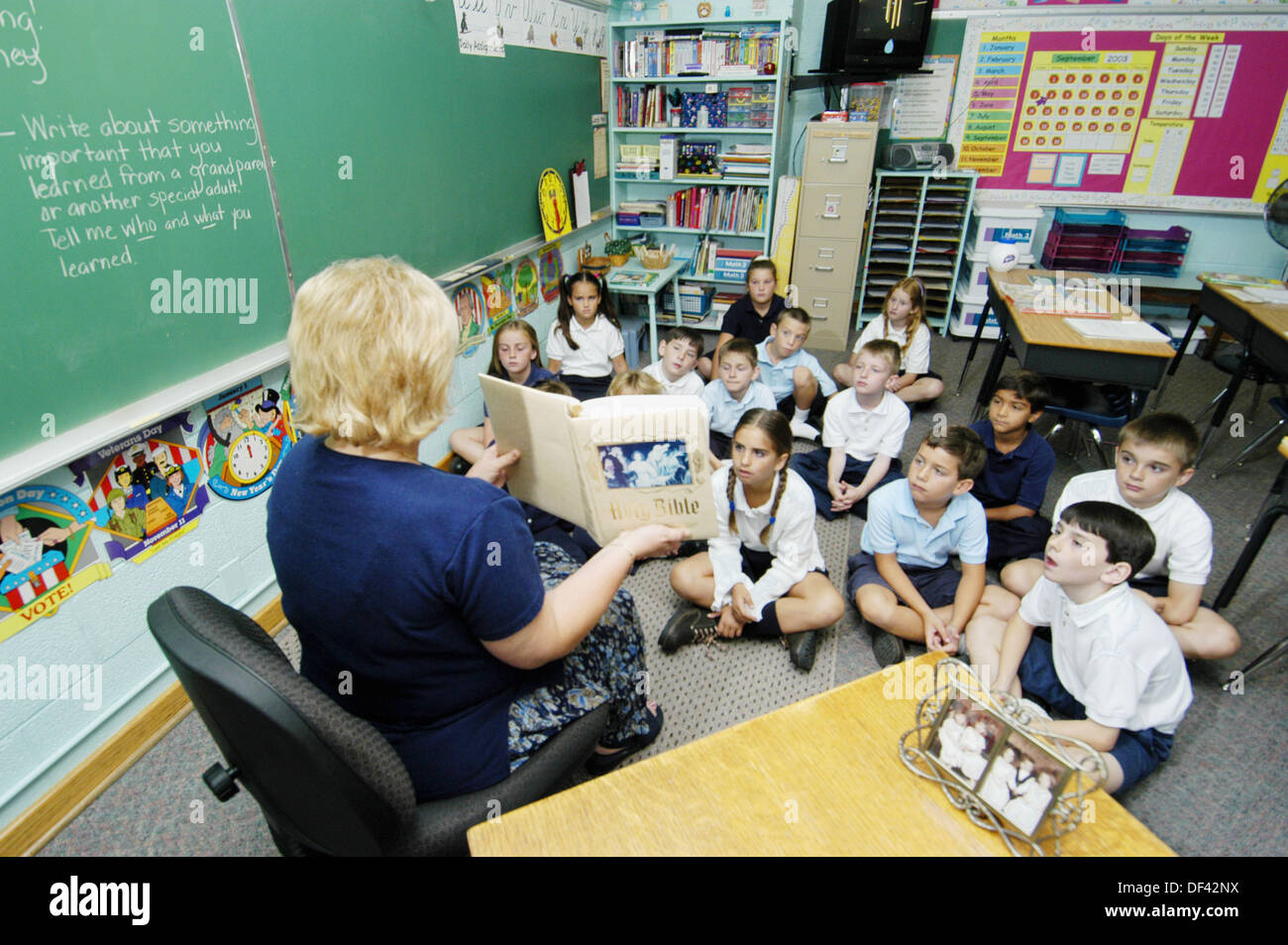 Religious education class hi-res stock photography and images - Alamy