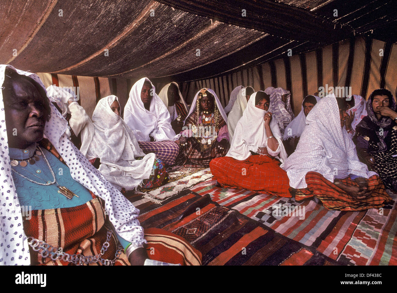 Bedouin wedding hi-res stock photography and images - Alamy