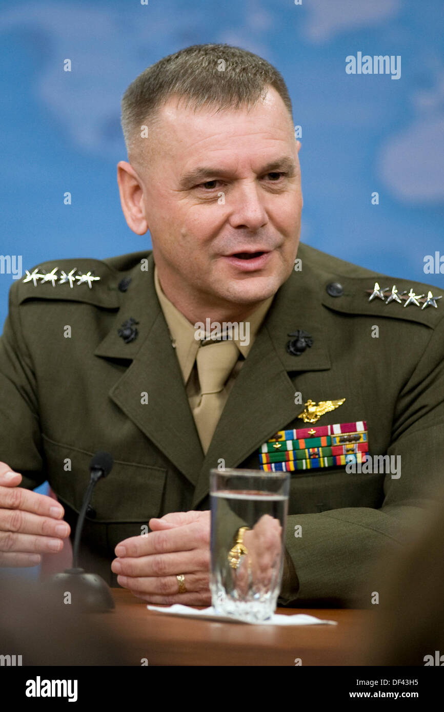 General james cartwright hi-res stock photography and images - Alamy